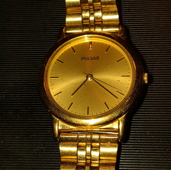 Pulsar | Accessories | Vintage Gold Pulsar Mens Quartz Watchexcellent ...
